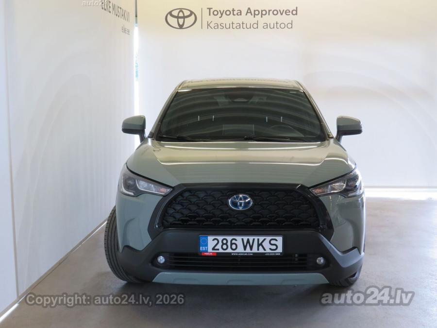 Zaļš Toyota Corolla 2023 Tallina, ar dzinēja tilpumu 1.99 L un nobraukumu 46 tūkst. km par 27400 €, foto 4 vietnē AUTOMOTO.COM.LV