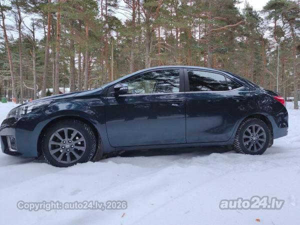 Zaļš Toyota Corolla 2016 Kuresāre, ar dzinēja tilpumu 1.60 L un nobraukumu 148 tūkst. km par 12400 €, foto 3 vietnē AUTOMOTO.COM.LV