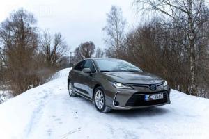 Zaļš Toyota Corolla 2019 Jelgava, ar dzinēja tilpumu 1.80 L un nobraukumu 85 tūkst. km par 18000 €, foto 2 vietnē AUTOMOTO.COM.LV