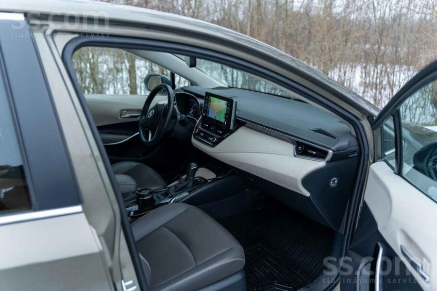 Zaļš Toyota Corolla 2019 Jelgava, ar dzinēja tilpumu 1.80 L un nobraukumu 85 tūkst. km par 18000 €, foto 5 vietnē AUTOMOTO.COM.LV