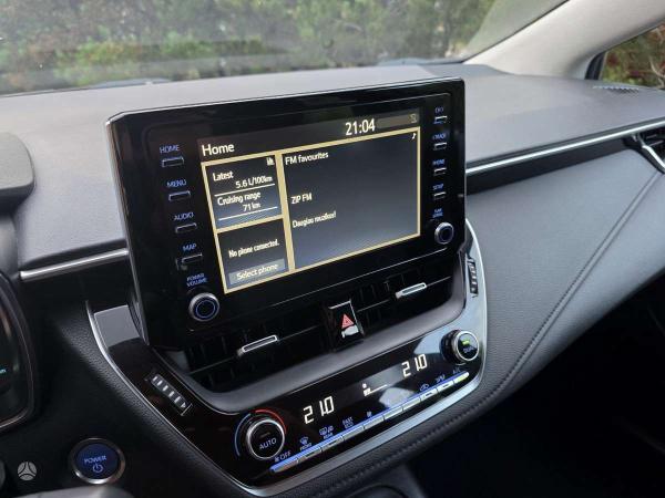 Green Toyota Corolla 2019 in Utena, with an engine capacity of 1.80 L and mileage of 157 thousand km for 14300 €, photo 10 on AUTOMOTO.COM.LV