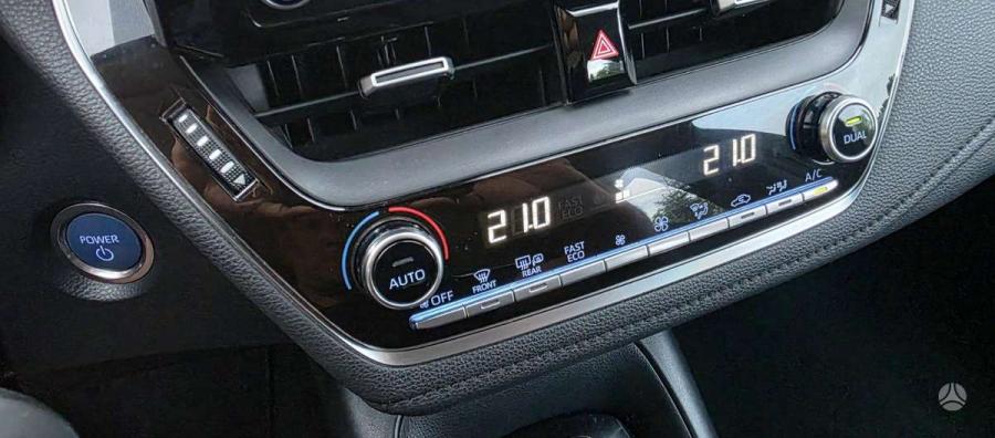 Zaļš Toyota Corolla 2019 Utena, ar dzinēja tilpumu 1.80 L un nobraukumu 157 tūkst. km par 14300 €, foto 18 vietnē AUTOMOTO.COM.LV