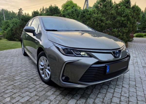 Zaļš Toyota Corolla 2019 Utena, ar dzinēja tilpumu 1.80 L un nobraukumu 157 tūkst. km par 13900 €, foto 2 vietnē AUTOMOTO.COM.LV