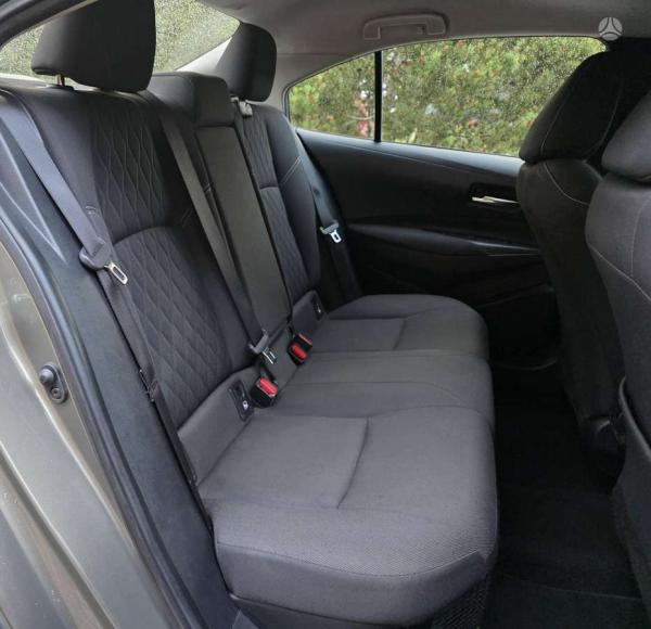 Zaļš Toyota Corolla 2019 Utena, ar dzinēja tilpumu 1.80 L un nobraukumu 157 tūkst. km par 13900 €, foto 10 vietnē AUTOMOTO.COM.LV