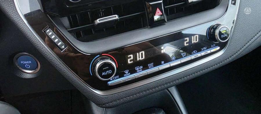 Zaļš Toyota Corolla 2019 Utena, ar dzinēja tilpumu 1.80 L un nobraukumu 157 tūkst. km par 13900 €, foto 21 vietnē AUTOMOTO.COM.LV