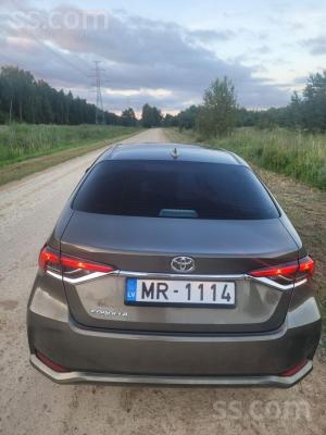Zaļš Toyota Corolla 2020 Rīga, ar dzinēja tilpumu 1.60 L un nobraukumu 102 tūkst. km par 14500 €, foto 6 vietnē AUTOMOTO.COM.LV