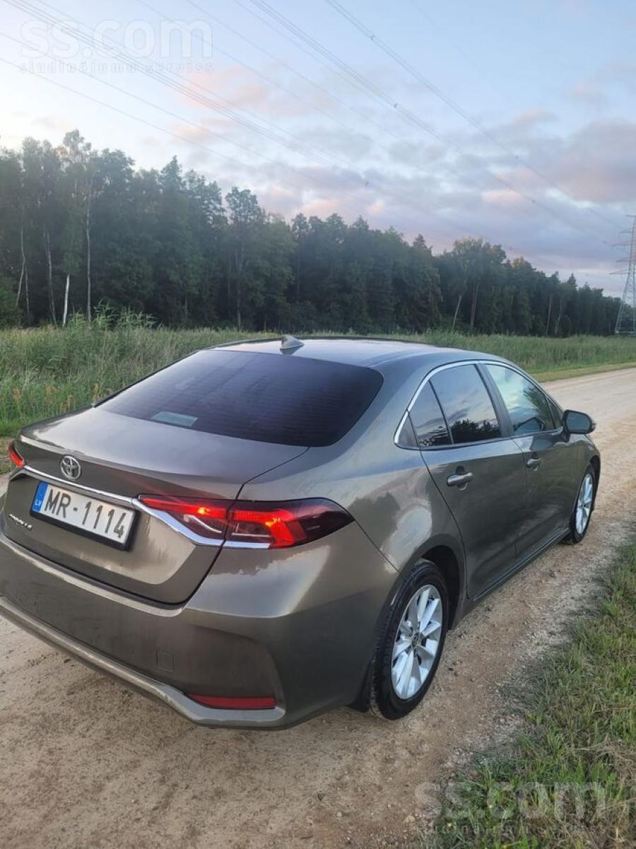 Zaļš Toyota Corolla 2020 Rīga, ar dzinēja tilpumu 1.60 L un nobraukumu 102 tūkst. km par 14500 €, foto 7 vietnē AUTOMOTO.COM.LV