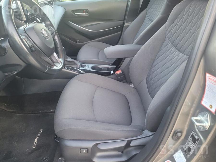 Zaļš Toyota Corolla 2020 Rīga, ar dzinēja tilpumu 1.60 L un nobraukumu 102 tūkst. km par 14500 €, foto 8 vietnē AUTOMOTO.COM.LV