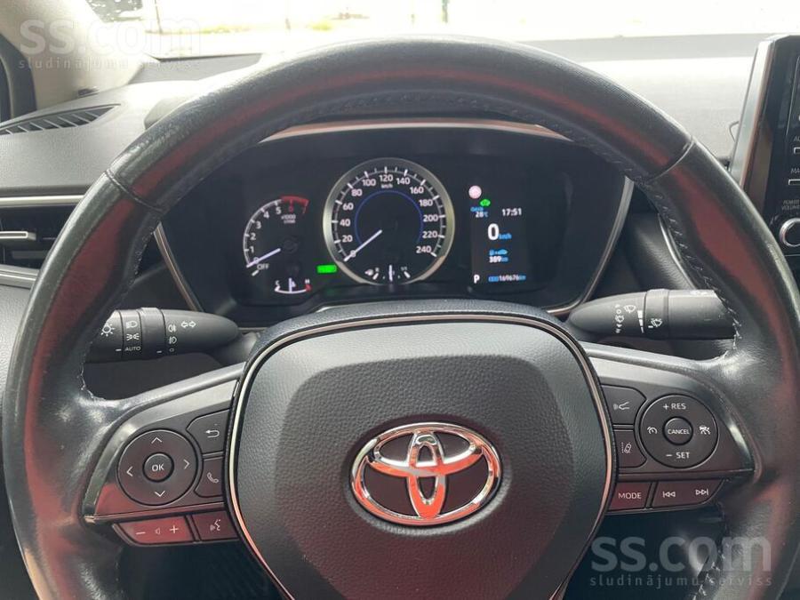 Zaļš Toyota Corolla 2020 Rīga, ar dzinēja tilpumu 1.80 L un nobraukumu 168 tūkst. km par 13990 €, foto 5 vietnē AUTOMOTO.COM.LV