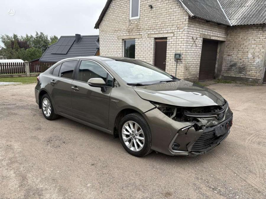 Zaļš Toyota Corolla 2020 Raseiniai, ar dzinēja tilpumu 1.80 L un nobraukumu 119 tūkst. km par 6500 €, foto 5 vietnē AUTOMOTO.COM.LV