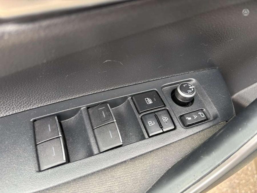 Zaļš Toyota Corolla 2020 Raseiniai, ar dzinēja tilpumu 1.80 L un nobraukumu 119 tūkst. km par 6500 €, foto 12 vietnē AUTOMOTO.COM.LV