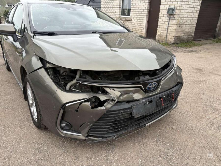 Zaļš Toyota Corolla 2020 Raseiniai, ar dzinēja tilpumu 1.80 L un nobraukumu 119 tūkst. km par 6500 €, foto 25 vietnē AUTOMOTO.COM.LV