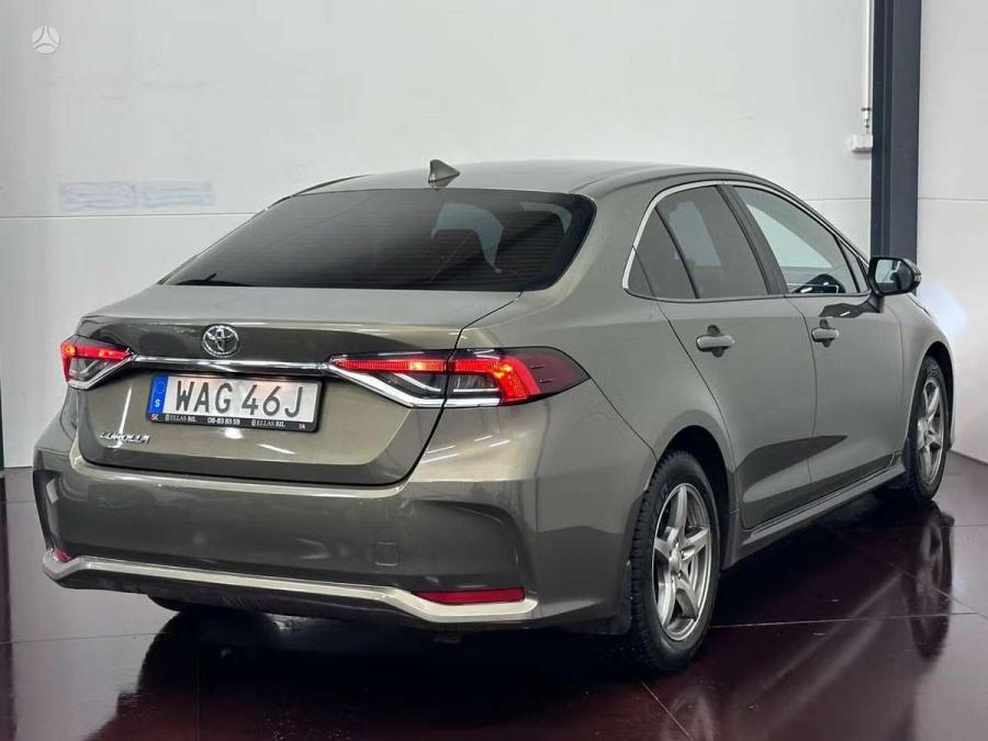 Зеленый Тойота Королла 2020 в Каунас, объемом двигателя 1.60 л и пробегом 82 тыс. км за 14500 €, фото 5 на AUTOMOTO.COM.LV