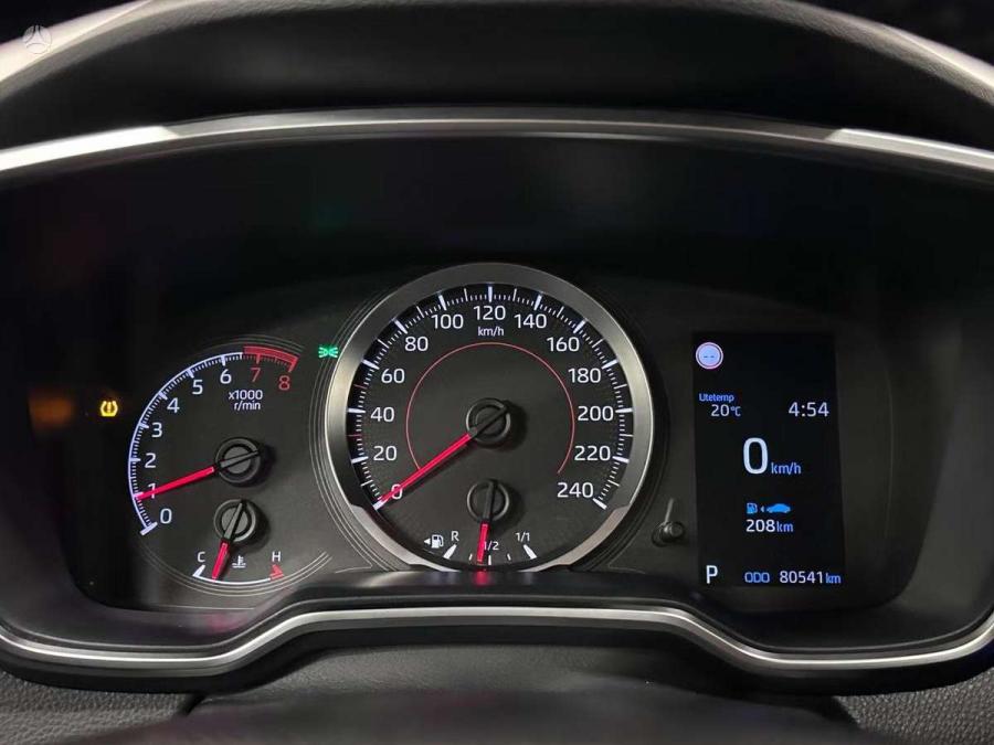 Зеленый Тойота Королла 2020 в Каунас, объемом двигателя 1.60 л и пробегом 82 тыс. км за 14500 €, фото 11 на AUTOMOTO.COM.LV
