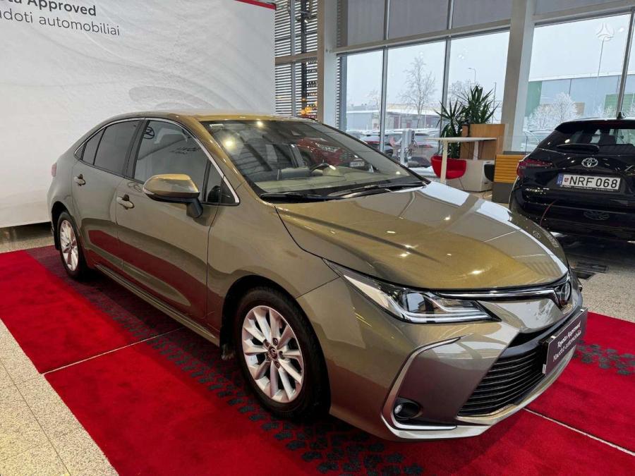 Zaļš Toyota Corolla 2021 Šauļi, ar dzinēja tilpumu 1.49 L un nobraukumu 42 tūkst. km par 17900 €, foto 2 vietnē AUTOMOTO.COM.LV