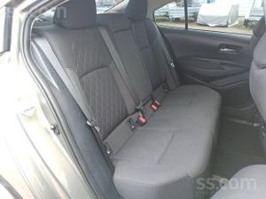 Zaļš Toyota Corolla 2021 Daugavpils, ar dzinēja tilpumu 1.50 L un nobraukumu 0 tūkst. km par 15400 €, foto 18 vietnē AUTOMOTO.COM.LV