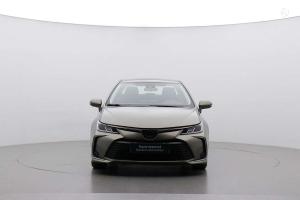 Green Toyota Corolla 2021 in Vilnius, with an engine capacity of 1.49 L and mileage of 77 thousand km for 16900 €, photo 7 on AUTOMOTO.COM.LV