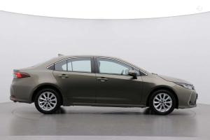 Green Toyota Corolla 2021 in Vilnius, with an engine capacity of 1.49 L and mileage of 77 thousand km for 16900 €, photo 18 on AUTOMOTO.COM.LV