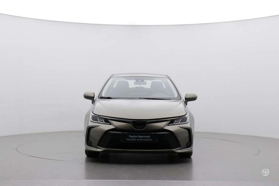 Green Toyota Corolla 2021 in Vilnius, with an engine capacity of 1.49 L and mileage of 77 thousand km for 16900 €, photo 7 on AUTOMOTO.COM.LV