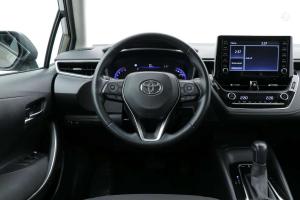 Green Toyota Corolla 2021 in Vilnius, with an engine capacity of 1.49 L and mileage of 77 thousand km for 16900 €, photo 9 on AUTOMOTO.COM.LV