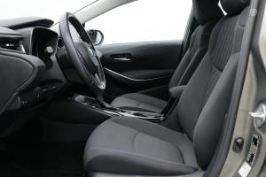 Green Toyota Corolla 2021 in Vilnius, with an engine capacity of 1.49 L and mileage of 77 thousand km for 16900 €, photo 13 on AUTOMOTO.COM.LV