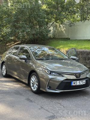 Green Toyota Corolla 2021 in Riga, with an engine capacity of 1.50 L and mileage of 66 thousand km for 15700 €, photo  on AUTOMOTO.COM.LV
