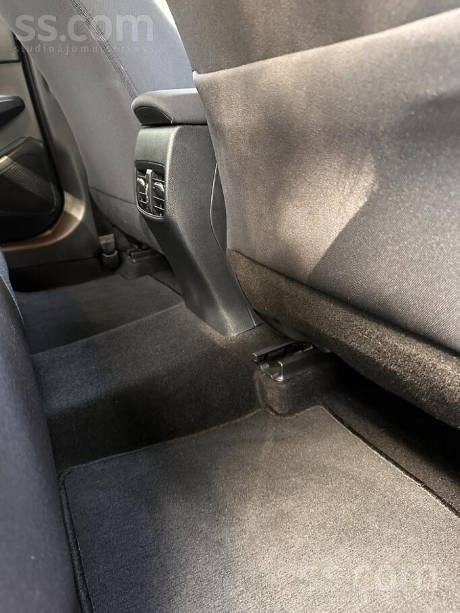 Zaļš Toyota Corolla 2021 Rīga, ar dzinēja tilpumu 1.50 L un nobraukumu 66 tūkst. km par 15700 €, foto 9 vietnē AUTOMOTO.COM.LV