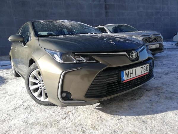 Zaļš Toyota Corolla 2022 Viļņa, ar dzinēja tilpumu 1.50 L un nobraukumu 103 tūkst. km par 12800 €, foto 1 vietnē AUTOMOTO.COM.LV