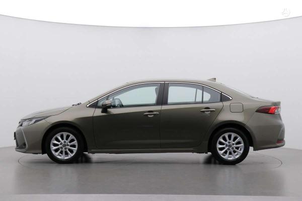 Zaļš Toyota Corolla 2022 Viļņa, ar dzinēja tilpumu 1.49 L un nobraukumu 53 tūkst. km par 18500 €, foto 3 vietnē AUTOMOTO.COM.LV