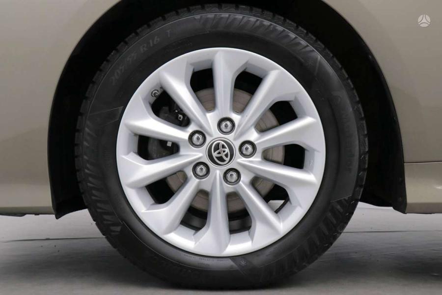 Zaļš Toyota Corolla 2022 Viļņa, ar dzinēja tilpumu 1.49 L un nobraukumu 53 tūkst. km par 18500 €, foto 16 vietnē AUTOMOTO.COM.LV