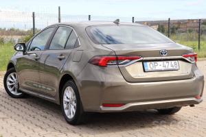 Green Toyota Corolla 2022 in Riga, with an engine capacity of 1.80 L and mileage of 167 thousand km for 15900 €, photo 12 on AUTOMOTO.COM.LV