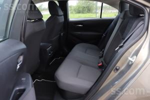 Green Toyota Corolla 2022 in Riga, with an engine capacity of 1.80 L and mileage of 167 thousand km for 15900 €, photo 16 on AUTOMOTO.COM.LV