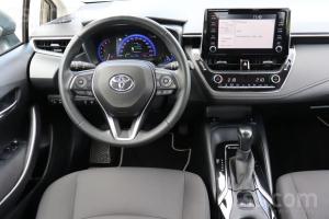 Green Toyota Corolla 2022 in Riga, with an engine capacity of 1.80 L and mileage of 167 thousand km for 15900 €, photo 22 on AUTOMOTO.COM.LV