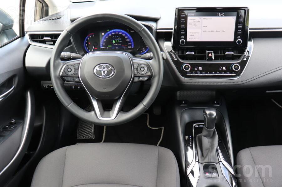 Green Toyota Corolla 2022 in Riga, with an engine capacity of 1.80 L and mileage of 167 thousand km for 15900 €, photo 22 on AUTOMOTO.COM.LV