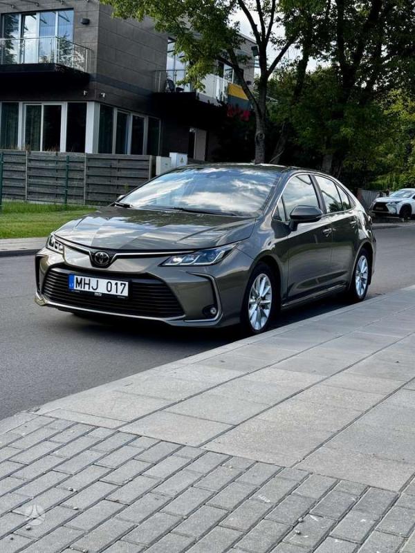 Zaļš Toyota Corolla 2022 Viļņa, ar dzinēja tilpumu 1.49 L un nobraukumu 21 tūkst. km par 17900 €, foto 9 vietnē AUTOMOTO.COM.LV