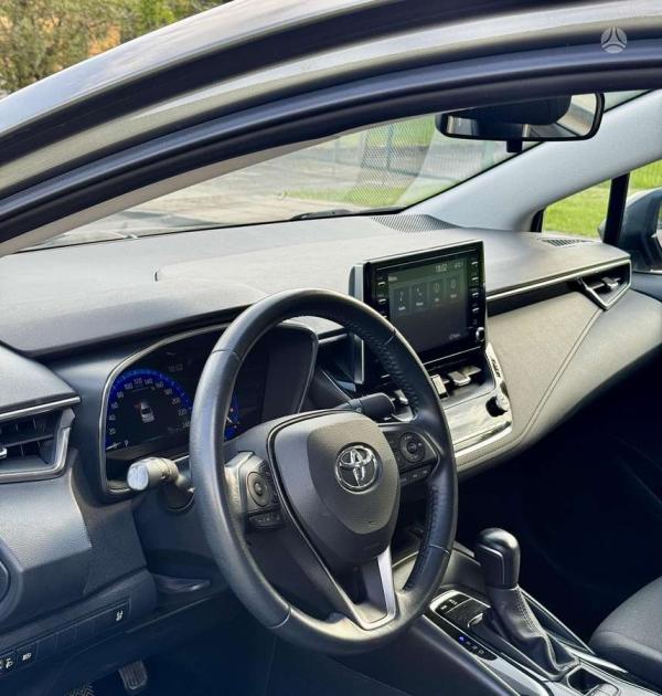 Zaļš Toyota Corolla 2022 Viļņa, ar dzinēja tilpumu 1.49 L un nobraukumu 21 tūkst. km par 17900 €, foto 11 vietnē AUTOMOTO.COM.LV