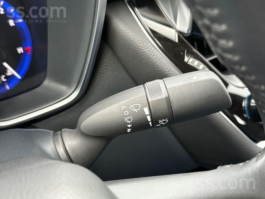 Zaļš Toyota Corolla 2023 Rīga, ar dzinēja tilpumu 1.50 L un nobraukumu 67 tūkst. km par 18990 €, foto 24 vietnē AUTOMOTO.COM.LV