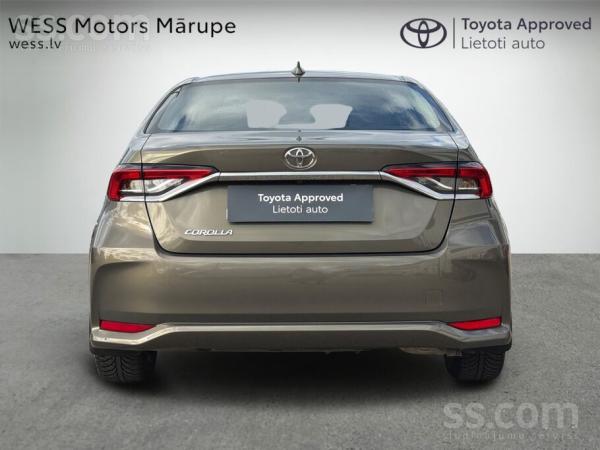 Zaļš Toyota Corolla 2023 Rīga, ar dzinēja tilpumu 1.50 L un nobraukumu 61 tūkst. km par 18990 €, foto 5 vietnē AUTOMOTO.COM.LV