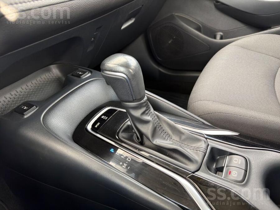 Zaļš Toyota Corolla 2023 Rīga, ar dzinēja tilpumu 1.50 L un nobraukumu 61 tūkst. km par 18990 €, foto 21 vietnē AUTOMOTO.COM.LV
