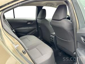Zaļš Toyota Corolla 2023 Rīga, ar dzinēja tilpumu 1.50 L un nobraukumu 85 tūkst. km par 18590 €, foto 8 vietnē AUTOMOTO.COM.LV