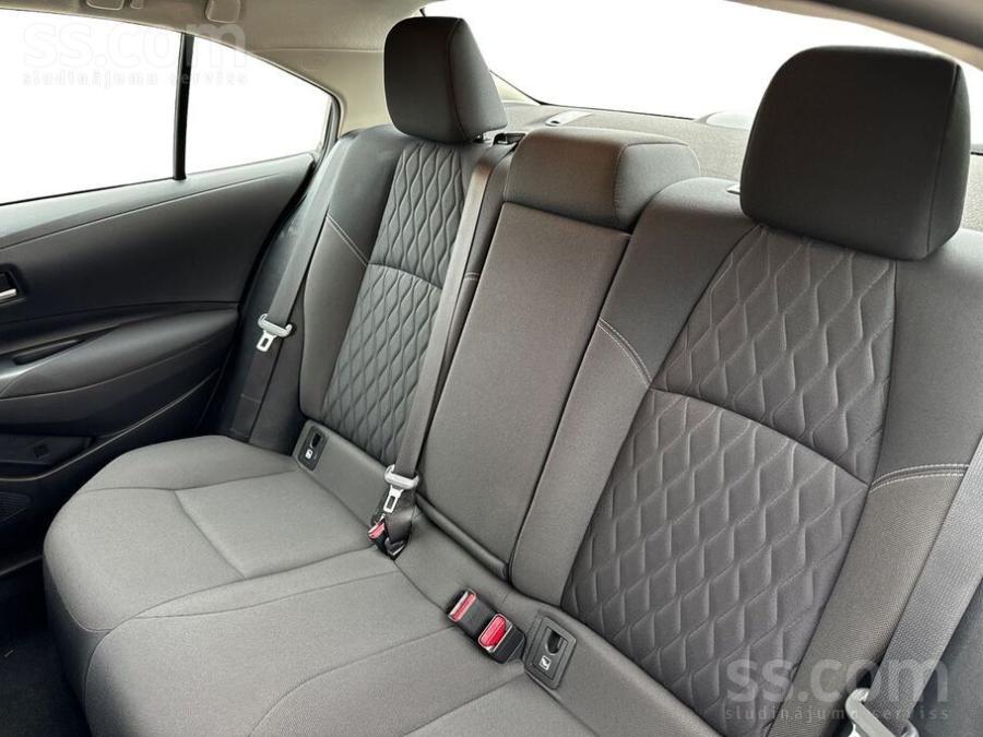 Zaļš Toyota Corolla 2023 Rīga, ar dzinēja tilpumu 1.50 L un nobraukumu 85 tūkst. km par 18590 €, foto 20 vietnē AUTOMOTO.COM.LV