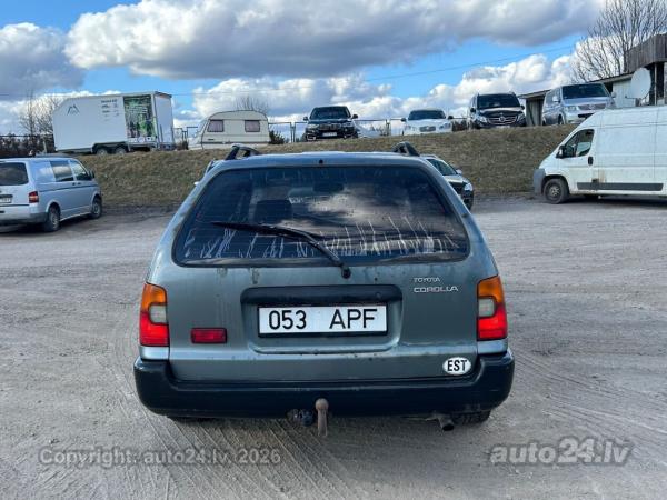 Zaļš Toyota Corolla 1993 Valga, ar dzinēja tilpumu 1.30 L un nobraukumu 255 tūkst. km par 1499 €, foto 6 vietnē AUTOMOTO.COM.LV