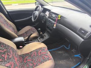 Zaļš Toyota Corolla 2003 Kauņa, ar dzinēja tilpumu 1.40 L un nobraukumu 185 tūkst. km par 1650 €, foto 12 vietnē AUTOMOTO.COM.LV