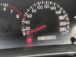 Zaļš Toyota Corolla 2003 Kauņa, ar dzinēja tilpumu 1.40 L un nobraukumu 185 tūkst. km par 1650 €, foto 14 vietnē AUTOMOTO.COM.LV