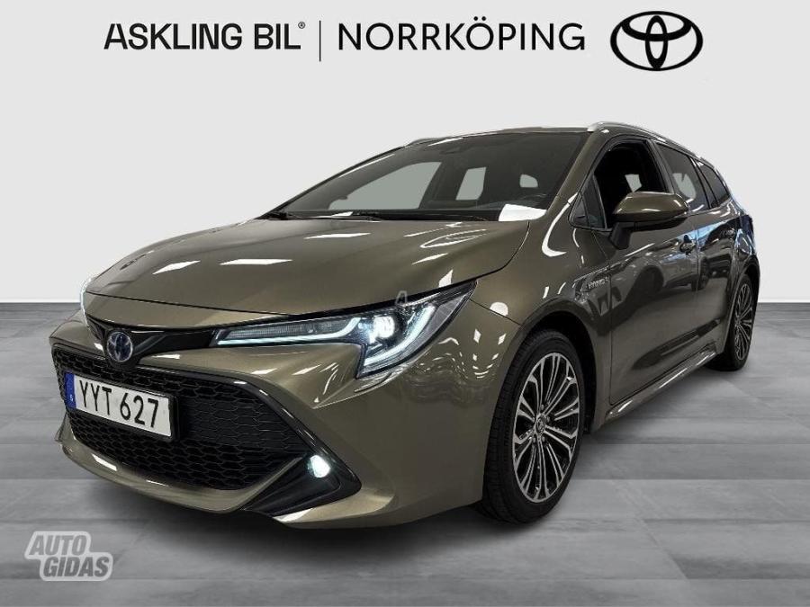 Green Toyota Corolla 2019 in Kaunas, with an engine capacity of 0.00 L and mileage of 71 thousand km for 23944 €, photo 1 on AUTOMOTO.COM.LV