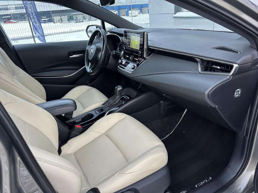 Zaļš Toyota Corolla 2019 Viļņa, ar dzinēja tilpumu 1.99 L un nobraukumu 108 tūkst. km par 20600 €, foto 6 vietnē AUTOMOTO.COM.LV