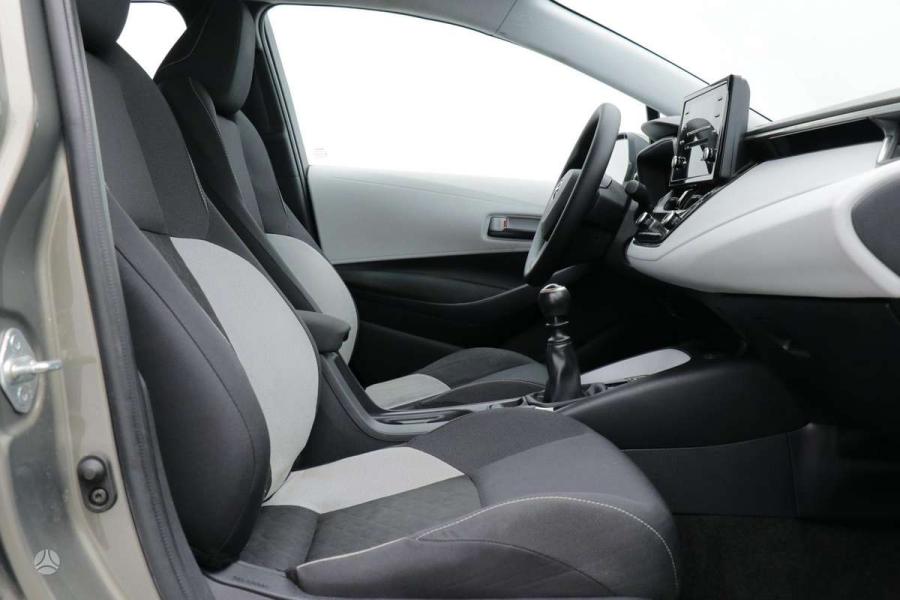 Zaļš Toyota Corolla 2019 Viļņa, ar dzinēja tilpumu 1.20 L un nobraukumu 63 tūkst. km par 15900 €, foto 10 vietnē AUTOMOTO.COM.LV