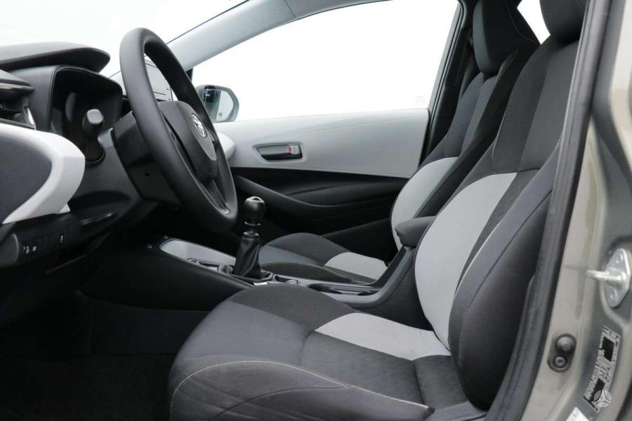 Zaļš Toyota Corolla 2019 Viļņa, ar dzinēja tilpumu 1.20 L un nobraukumu 63 tūkst. km par 15900 €, foto 13 vietnē AUTOMOTO.COM.LV