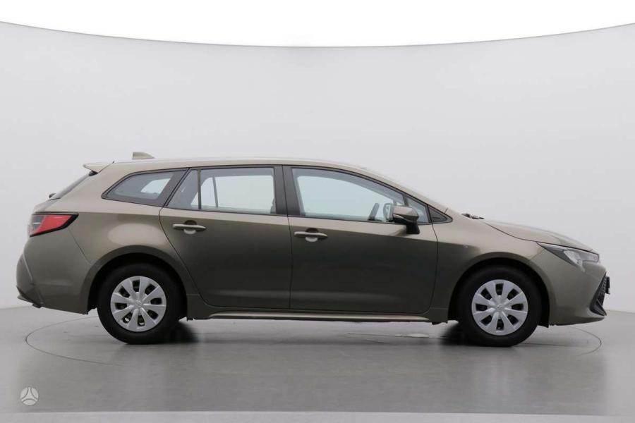Zaļš Toyota Corolla 2019 Viļņa, ar dzinēja tilpumu 1.20 L un nobraukumu 63 tūkst. km par 15900 €, foto 18 vietnē AUTOMOTO.COM.LV