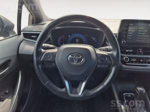 Зеленый Тойота Королла 2019 в Рига, объемом двигателя 2.00 л и пробегом 127 тыс. км за 17900 €, фото 13 на AUTOMOTO.COM.LV